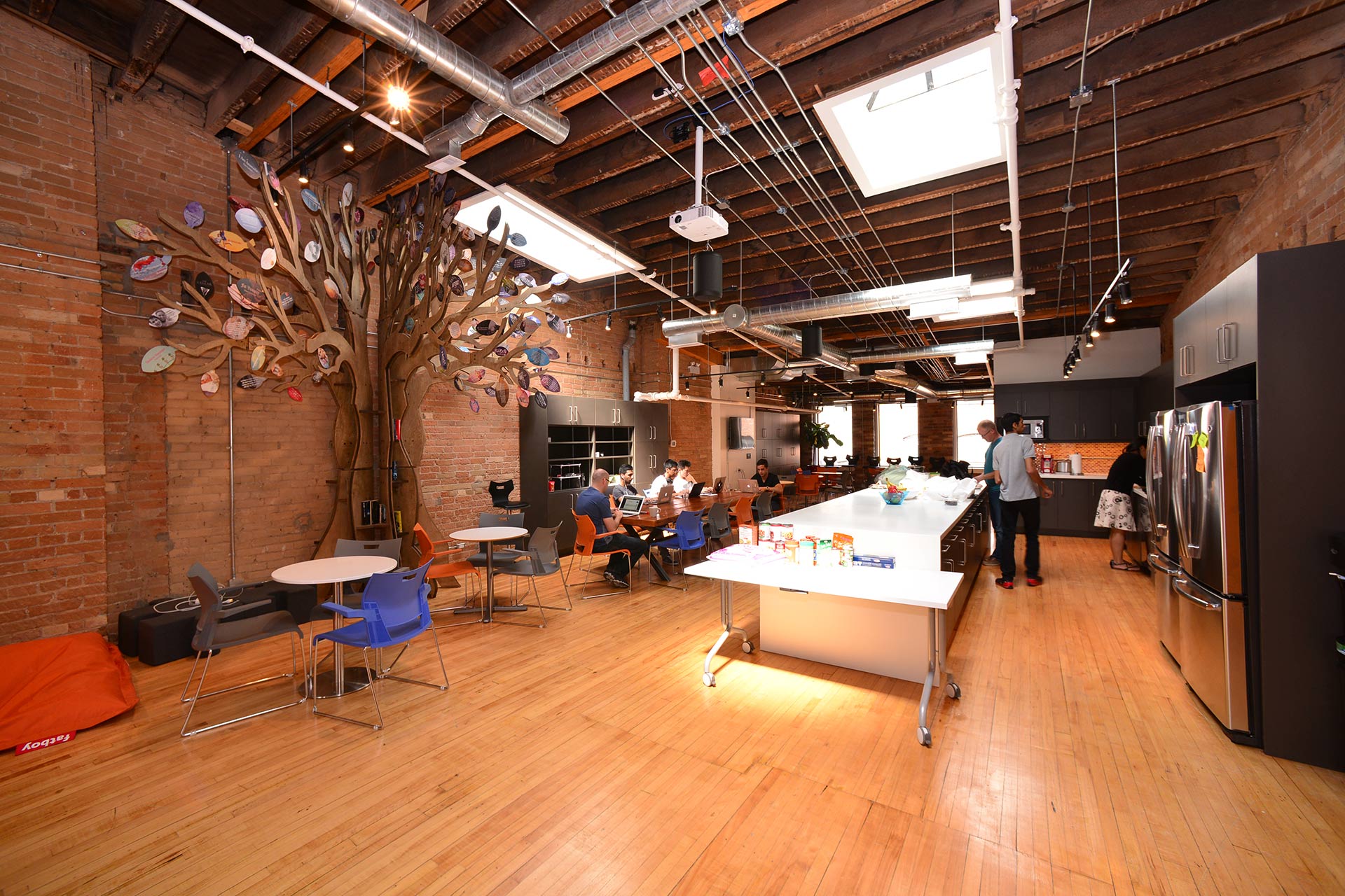 A Look Inside Canadian Tech Workplaces - ChargeSpot